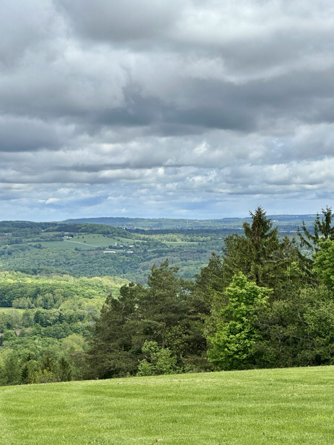 Highland Forest County Park - Skyline Lodge - Hike and Stroll Rochester